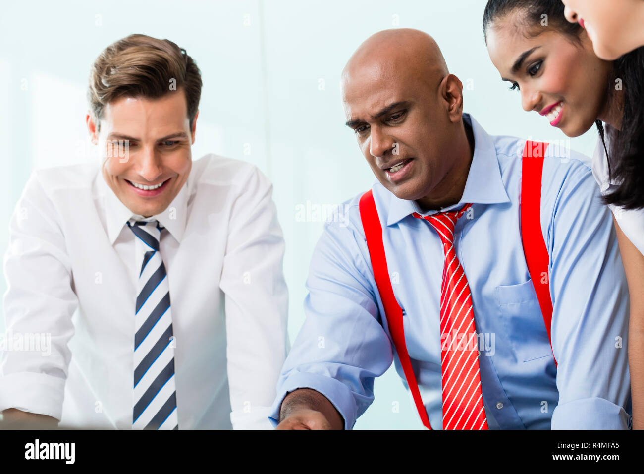 Indian ceo hi-res stock photography and images - Alamy