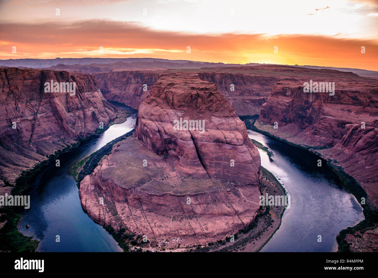 Sunset at Horseshoe Bend Canyon - Grand Canyon with Colorado River ...