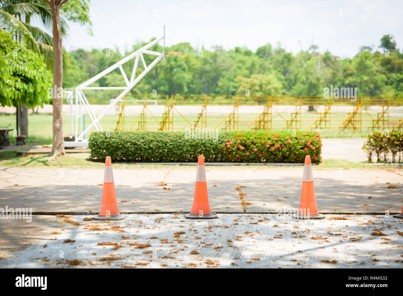 Road cone warning sign design hi-res stock photography and images - Alamy