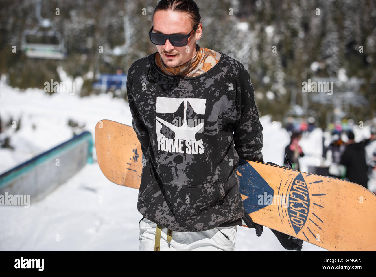 BUKOVEL,UKRAINE-20 MARCH,2018: Snowboard contest in winter park.Young ...