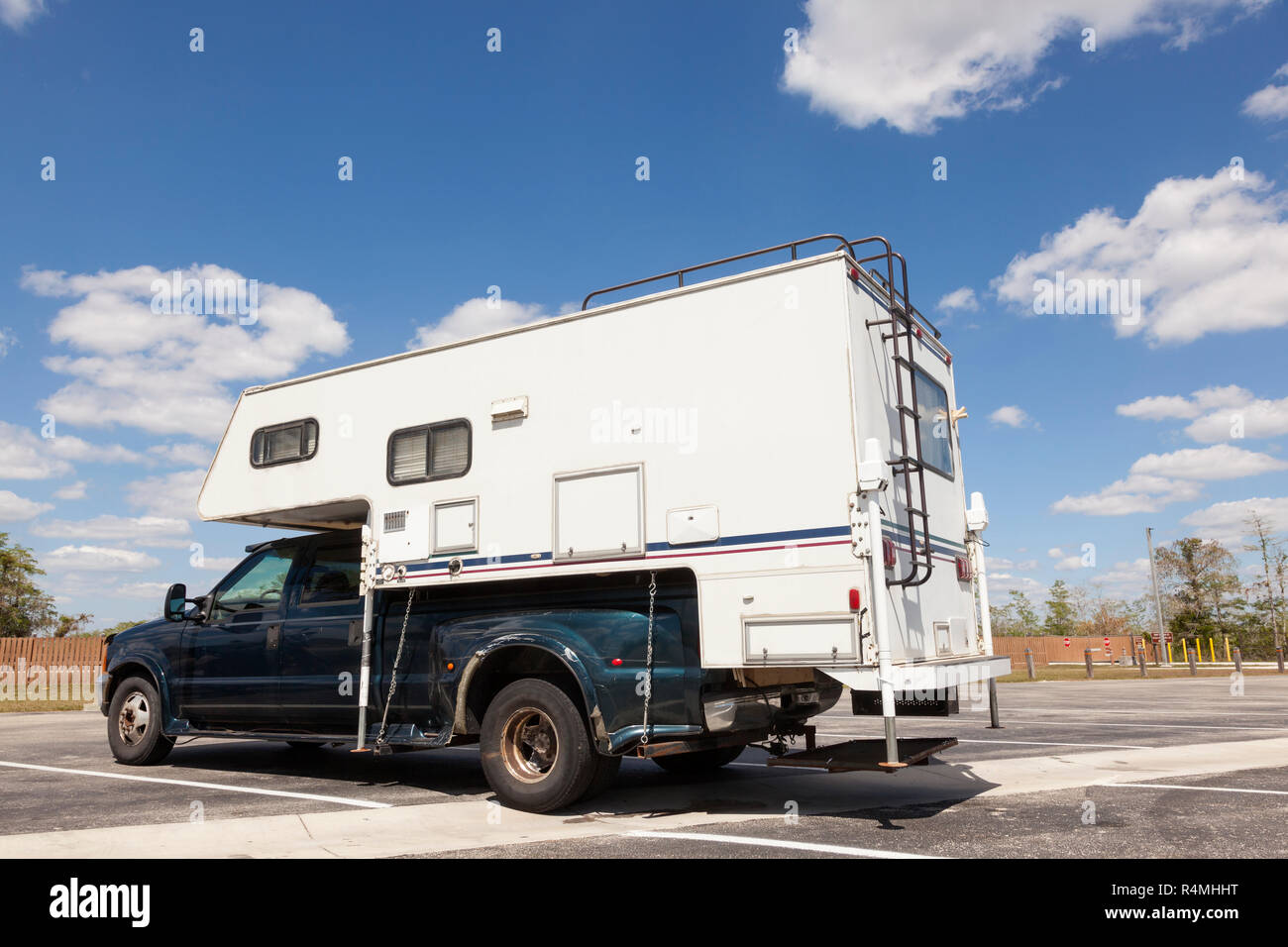 Camping car pickup truck camper hi-res stock photography and images - Alamy