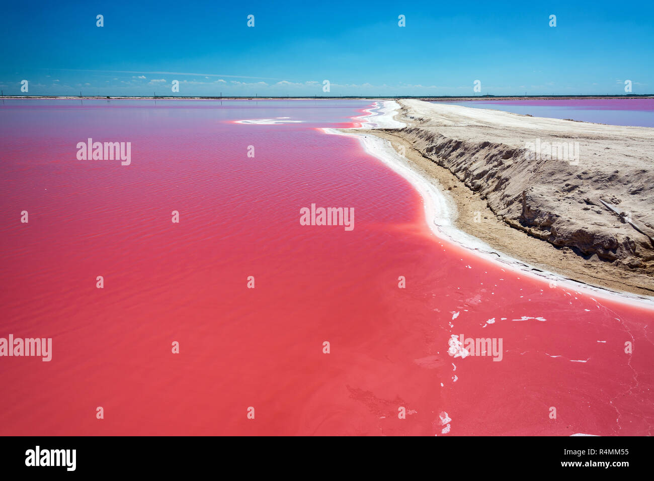 Road salt pond hi-res stock photography and images - Alamy