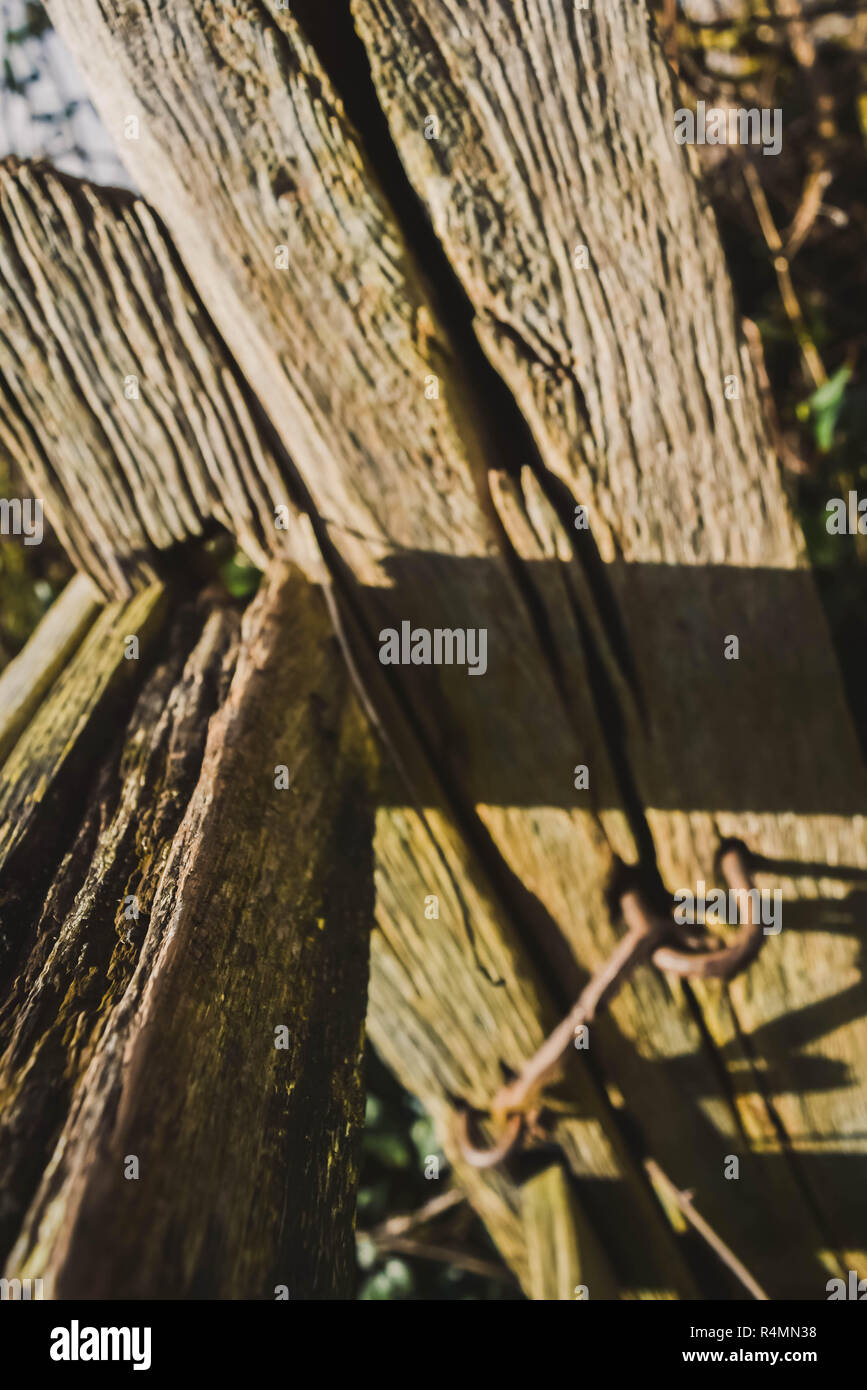 Rusted metal fence post hi-res stock photography and images - Alamy
