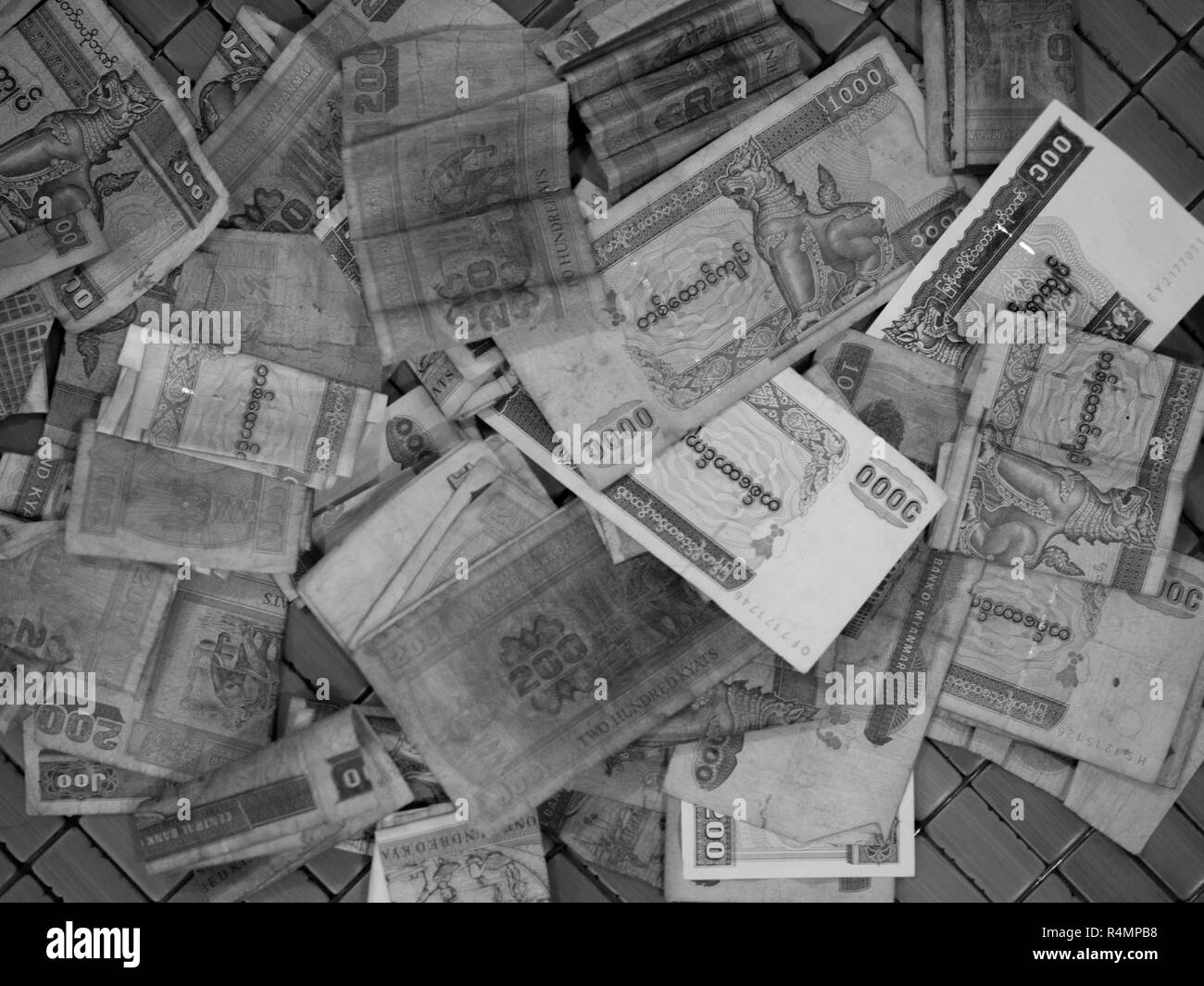 Myanmar money Black and White Stock Photos & Images - Alamy