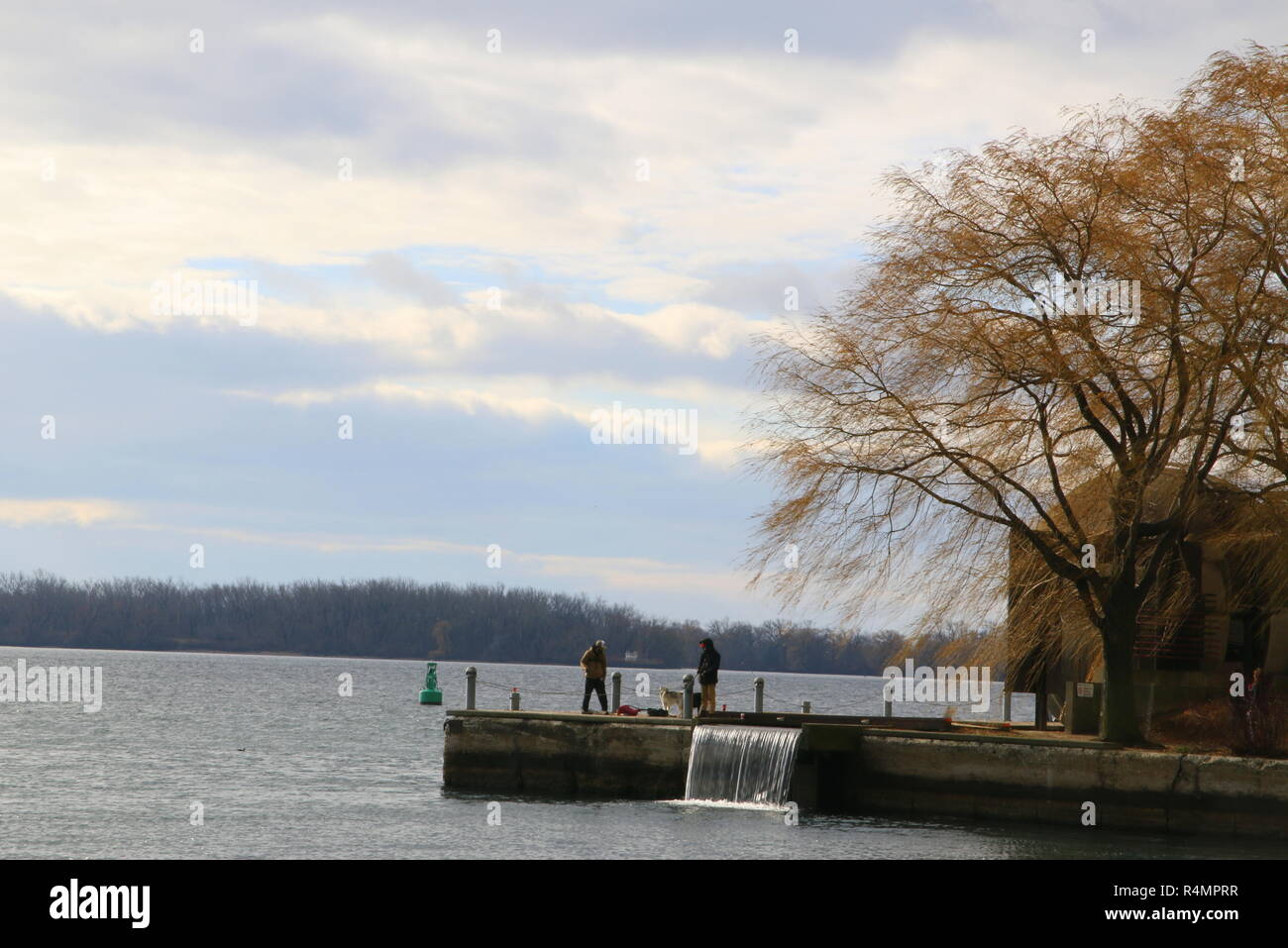 Toronto lakefront hi-res stock photography and images - Alamy