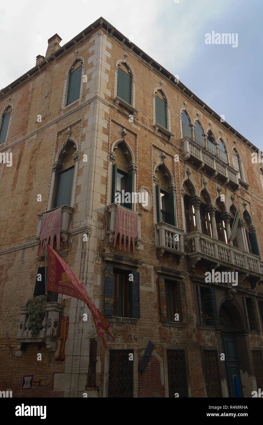 The corner of a building in Venice Italy Stock Photo - Alamy
