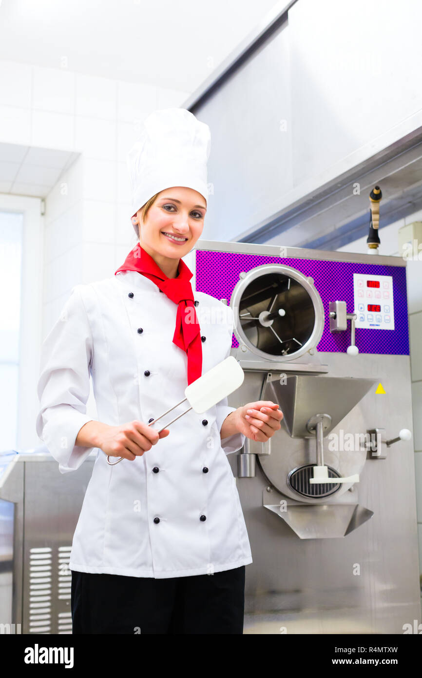 Commercial ice cream machine hi-res stock photography and images - Alamy