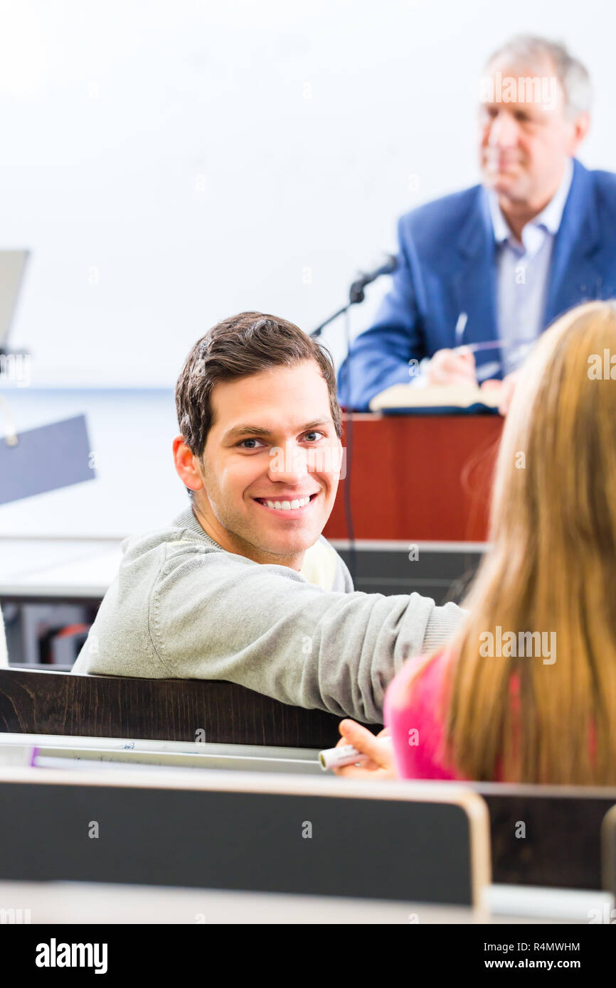 Lecture theatre teacher students hi-res stock photography and images ...