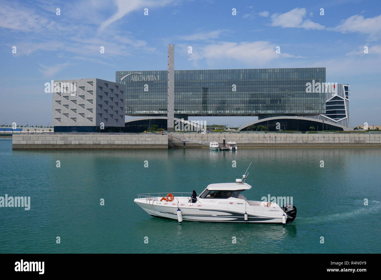 Bahrain bay building hi-res stock photography and images - Alamy
