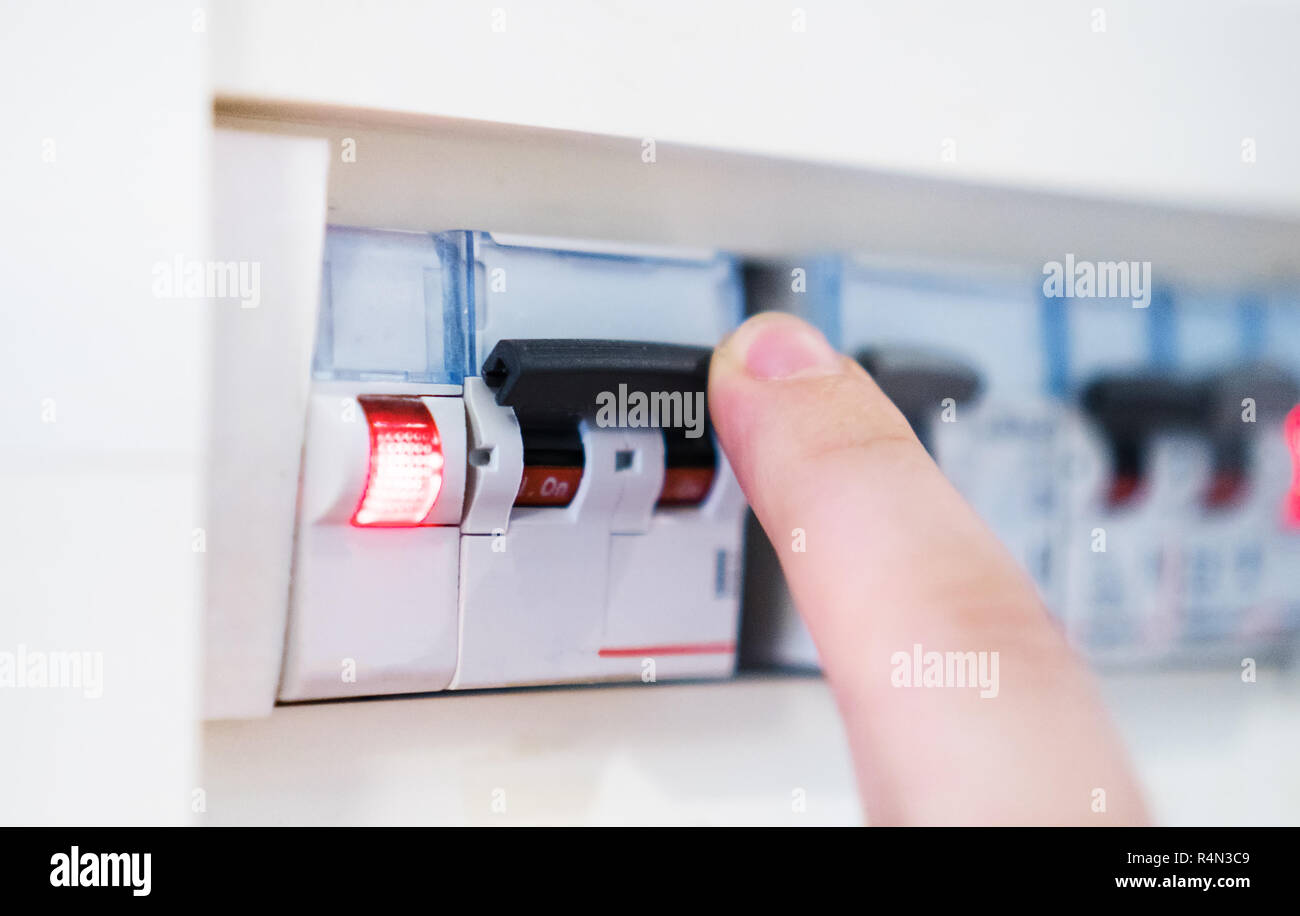 Switching circuit hi-res stock photography and images - Alamy