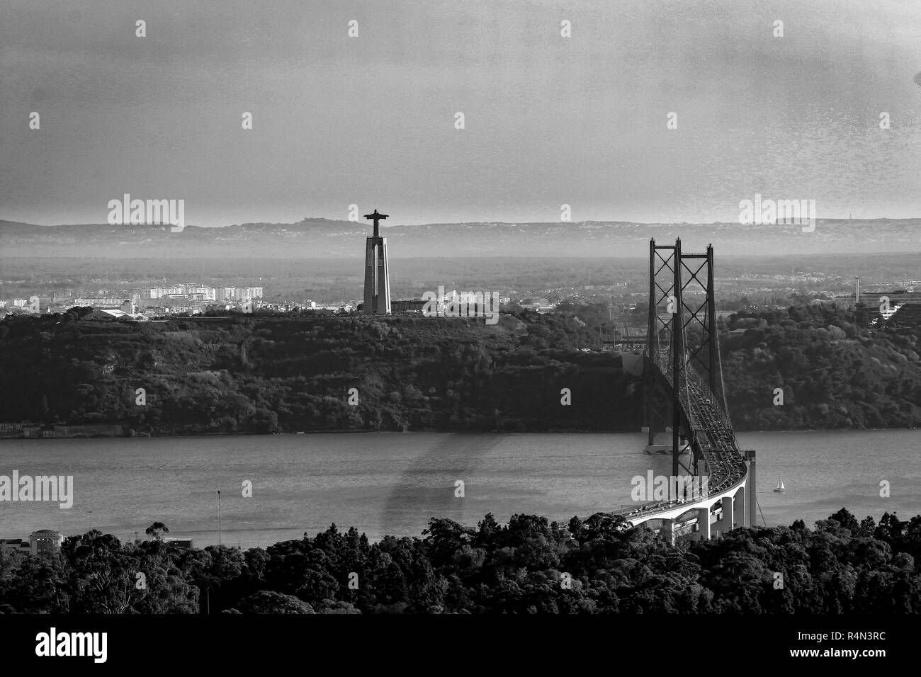 25th of April Bridge Stock Photo - Alamy