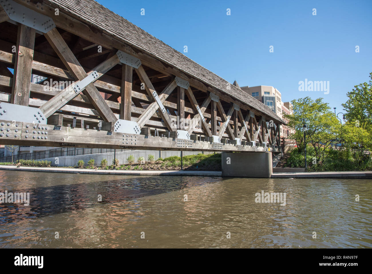 Naperville riverwalk hi-res stock photography and images - Alamy