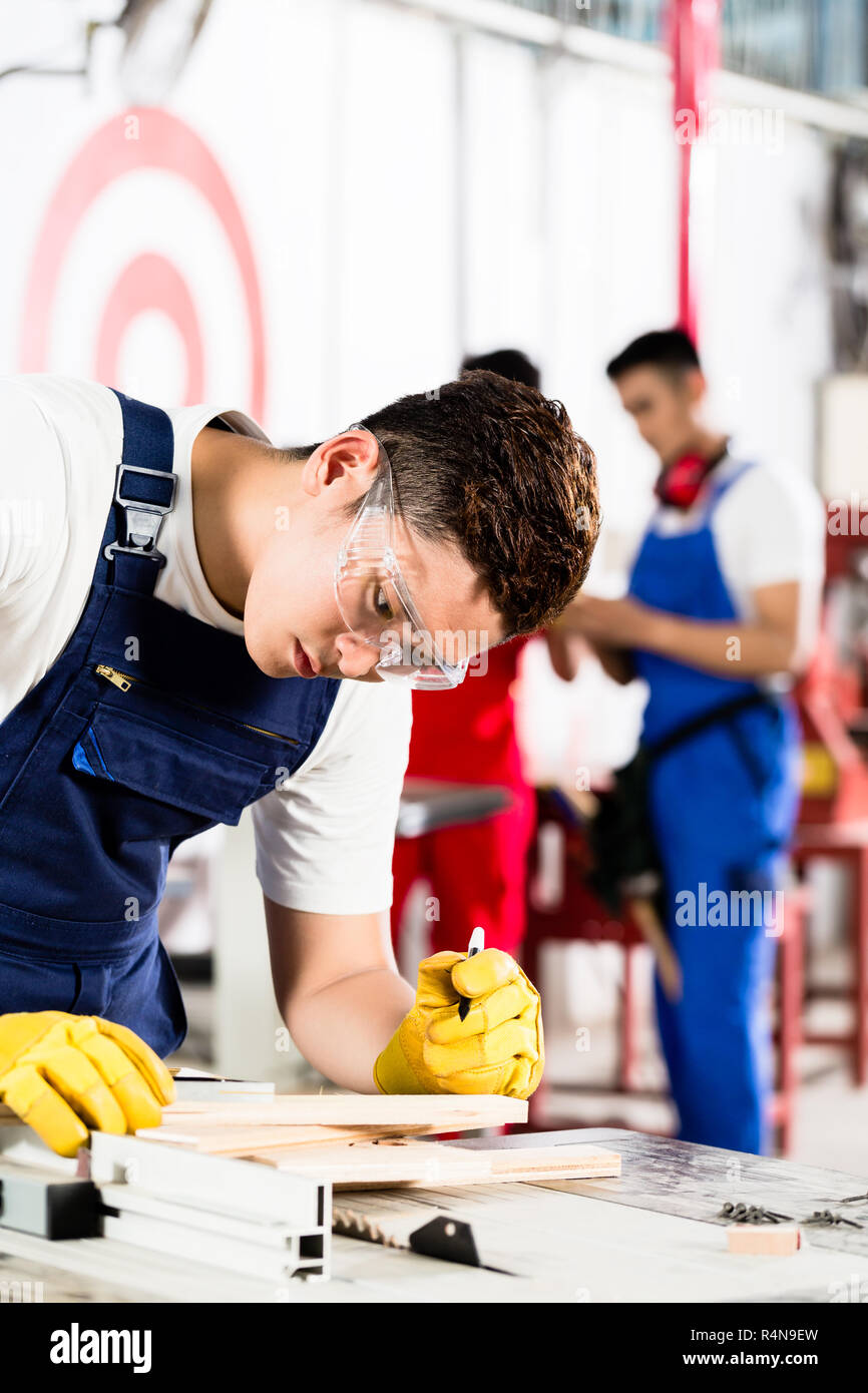 Carpentry factory workers hi-res stock photography and images - Alamy