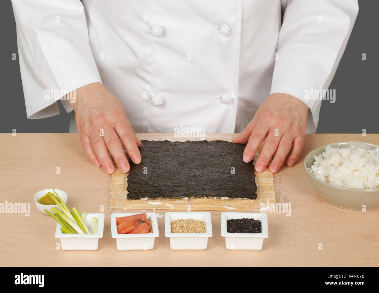 Sushi chef at work Stock Photo - Alamy