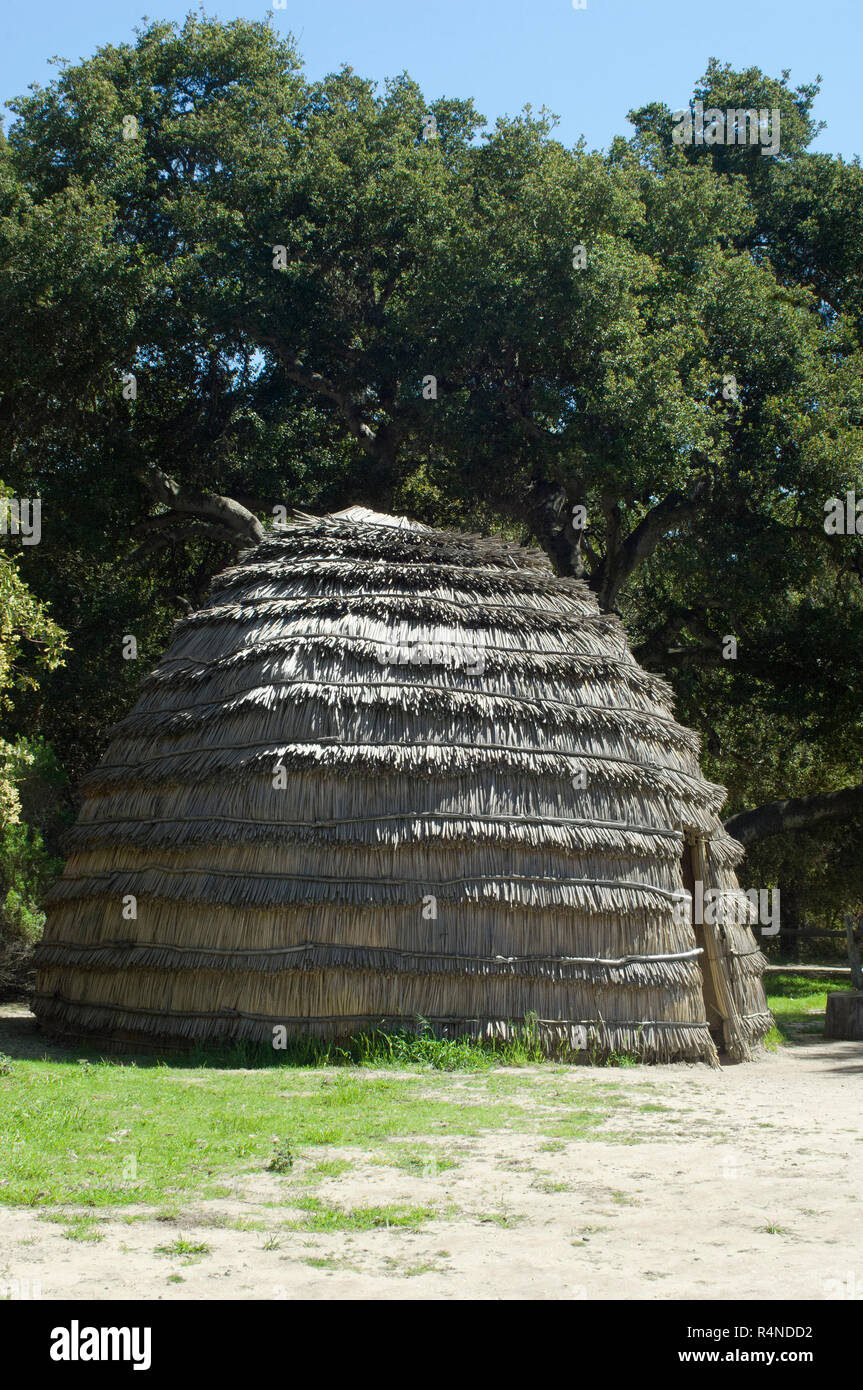 Chumash tribe hi-res stock photography and images - Alamy
