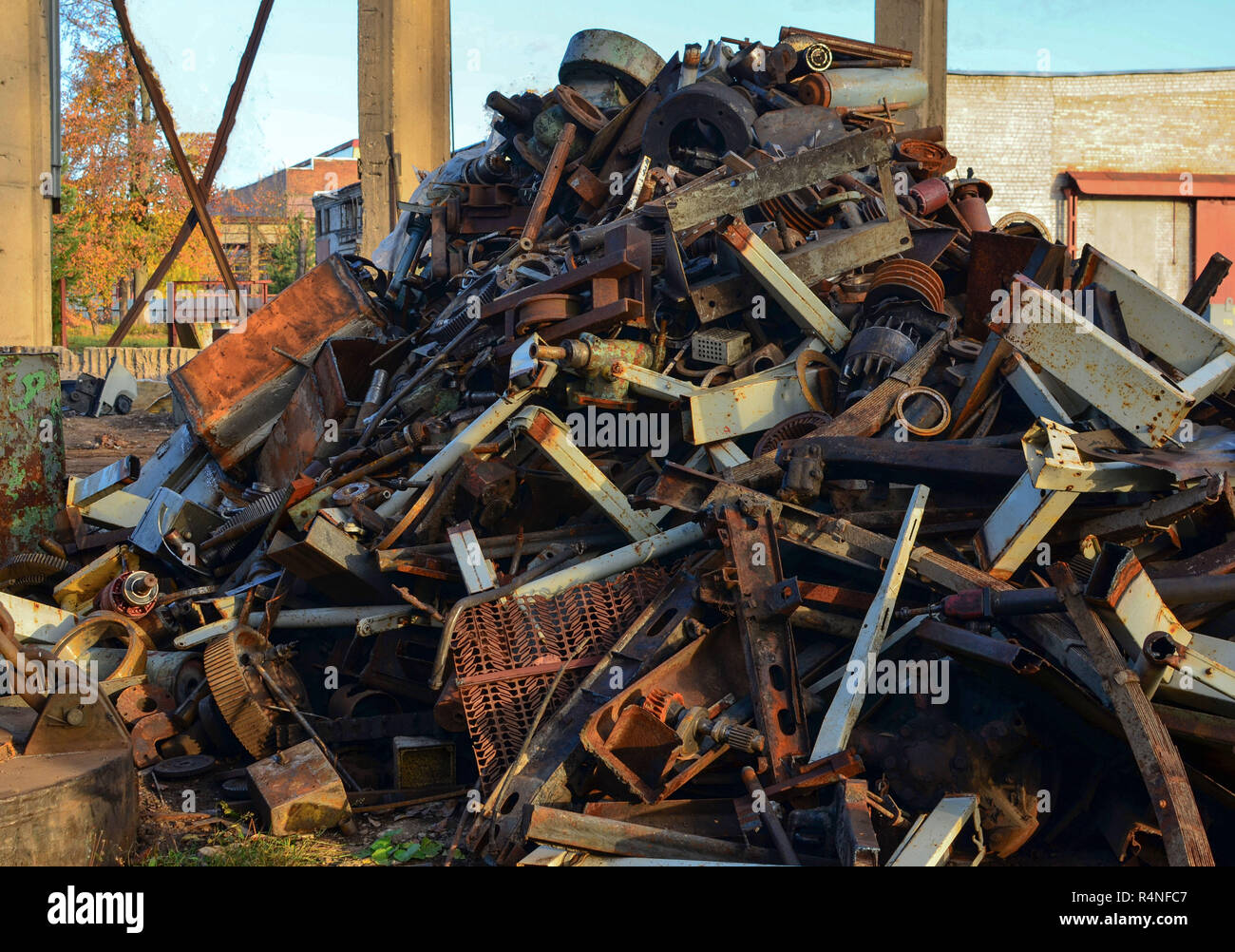 Wrecking yard machinery hi-res stock photography and images - Alamy