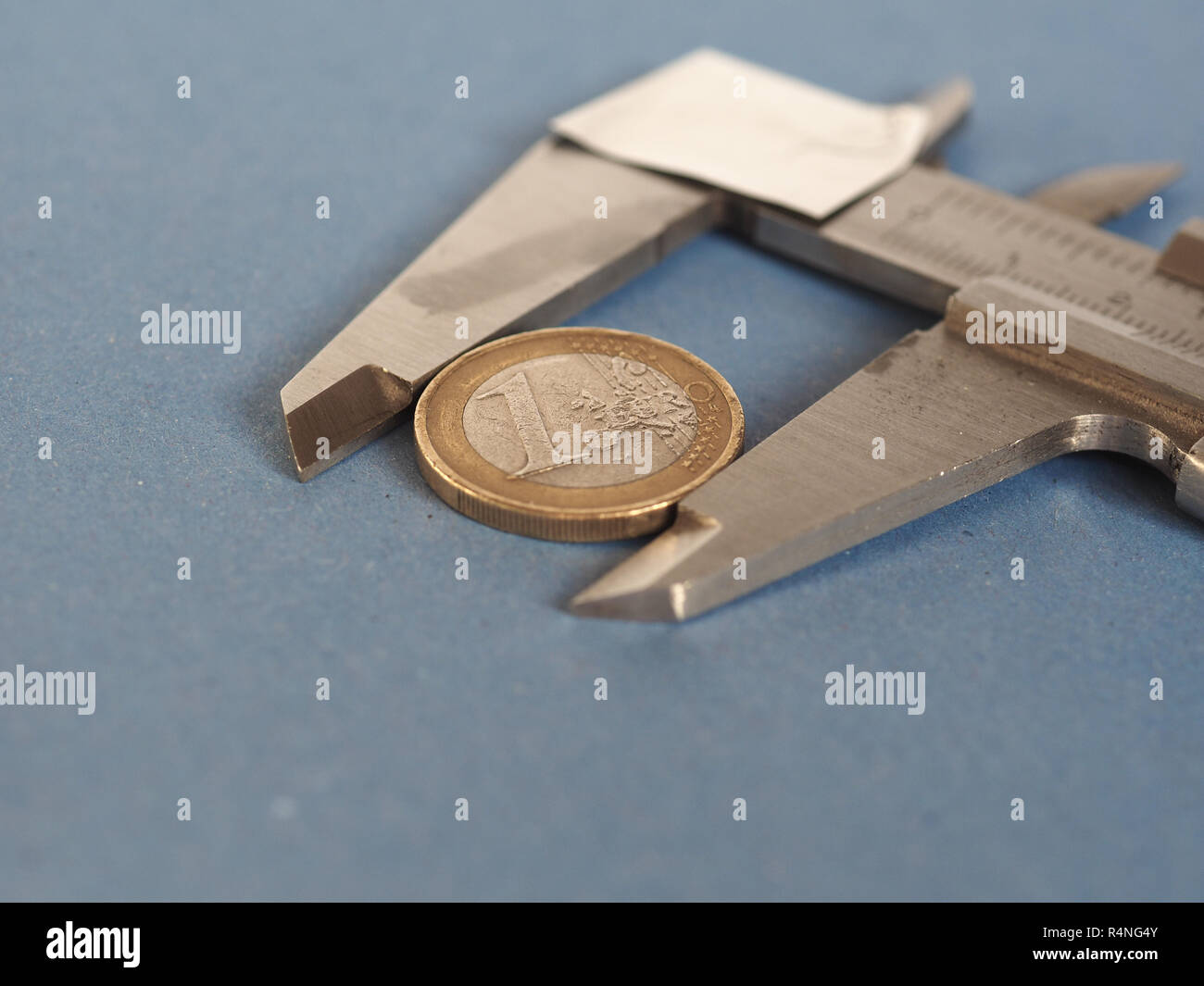 caliper measuring tool Stock Photo - Alamy