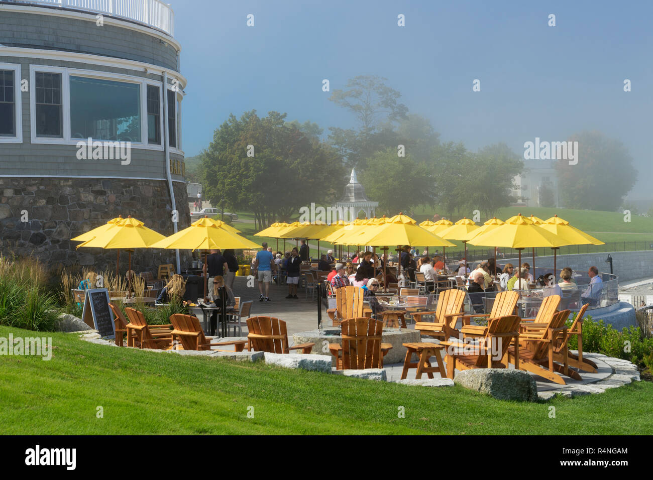 Terrace grill hi-res stock photography and images - Alamy