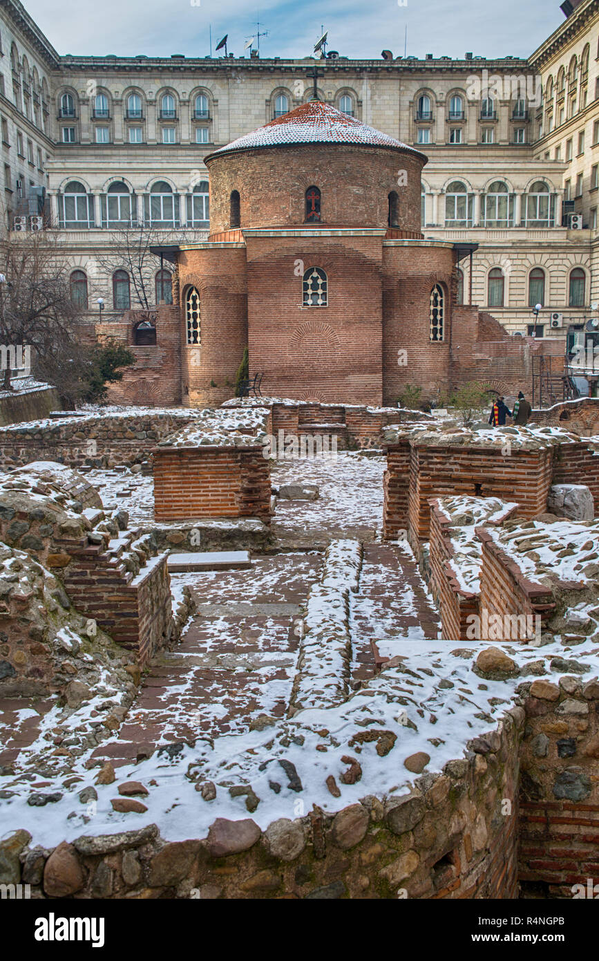 St. george rotunda sofia bulgaria hi-res stock photography and images - Alamy