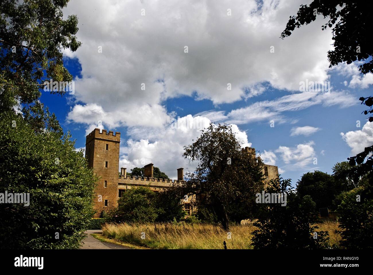 Sudeley Castle side elevation with tower, Gloucestershire Stock Photo ...
