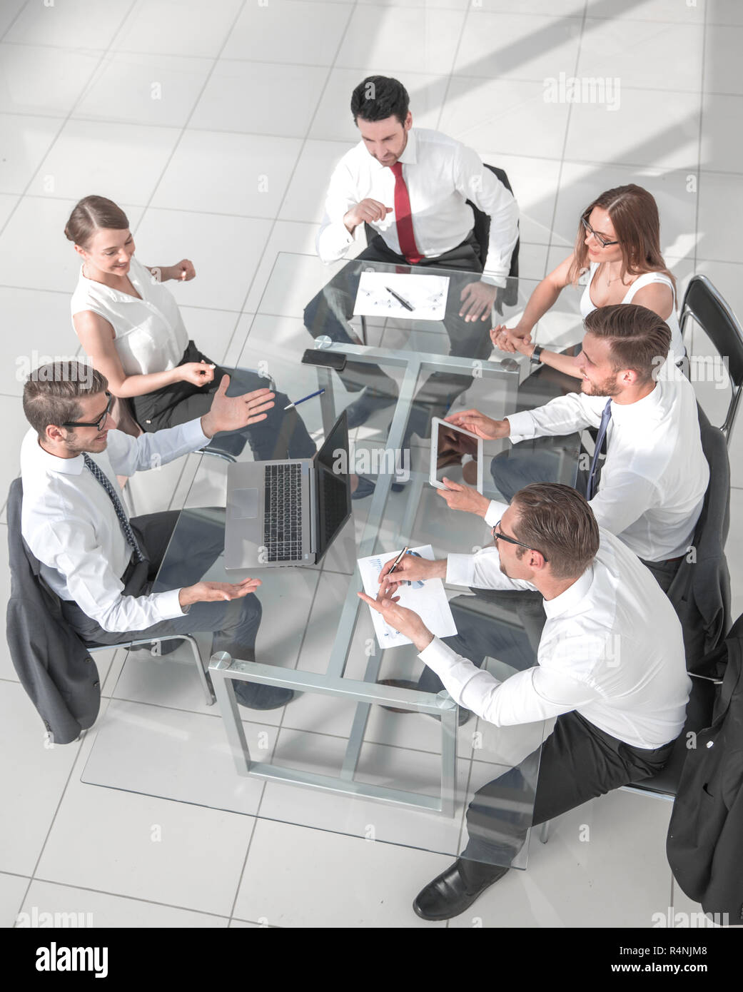 Business meeting table top view hi-res stock photography and images - Alamy