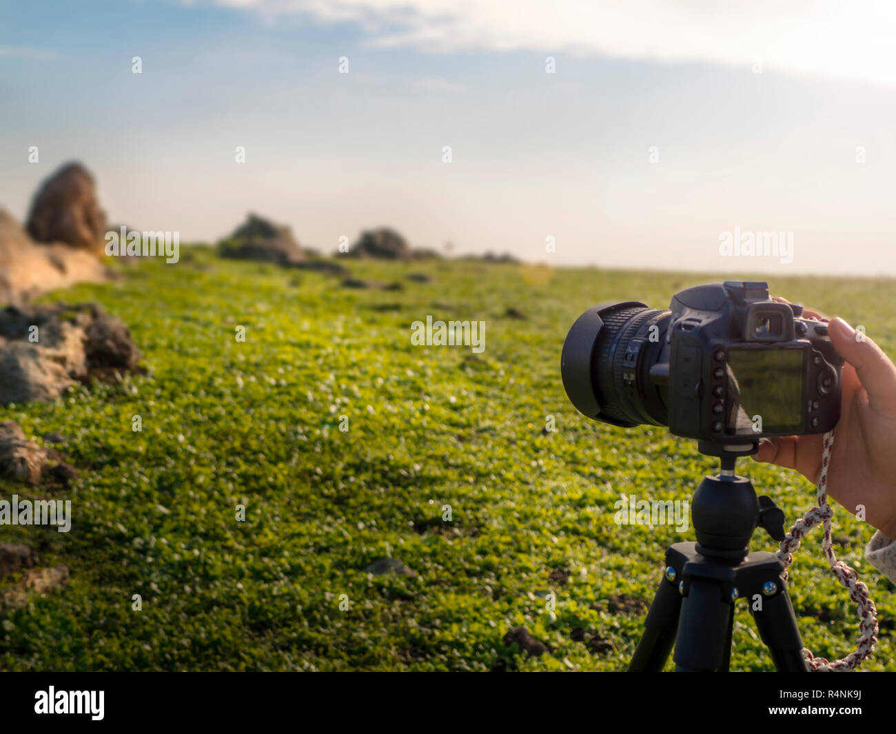 Camera with tripod hi-res stock photography and images - Alamy