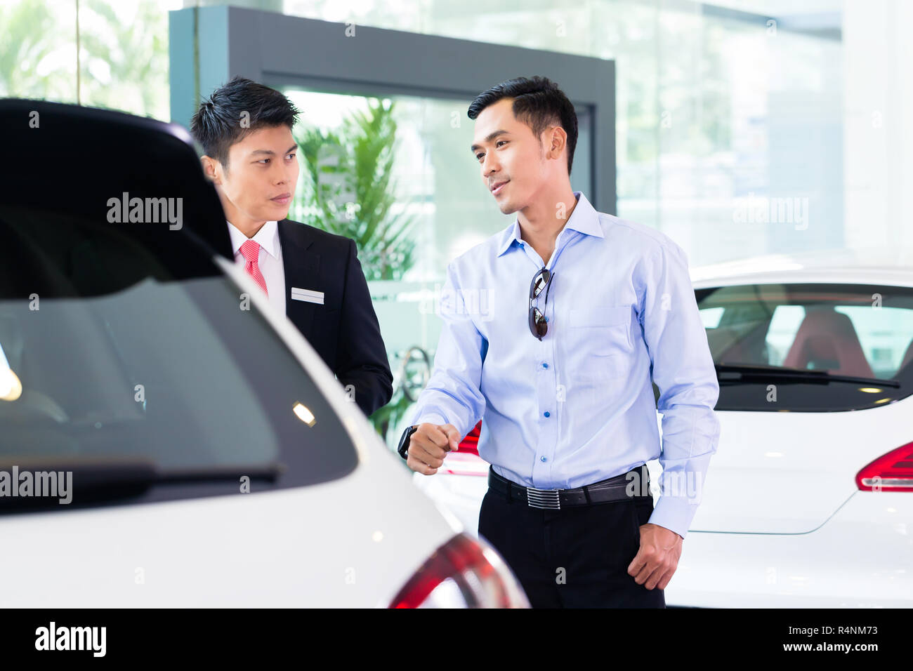 Chinese tradesman hi-res stock photography and images - Alamy