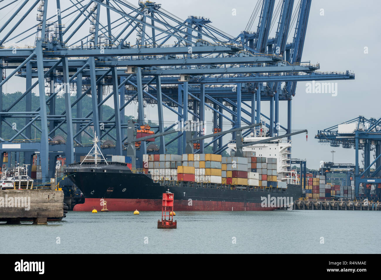 Large ship near port hi-res stock photography and images - Alamy