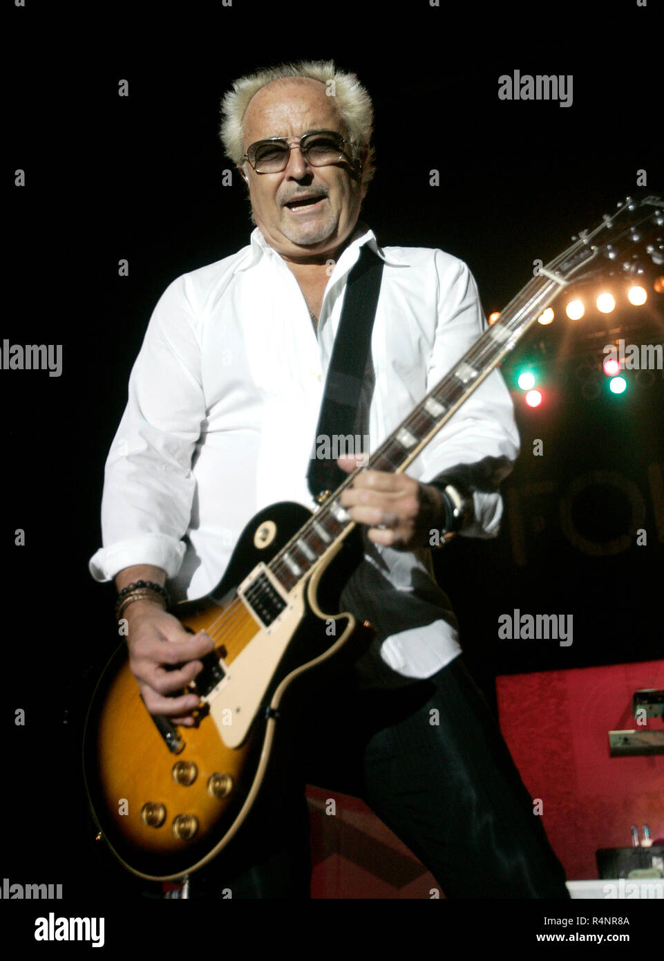 Mick jones of foreigner hi-res stock photography and images - Alamy