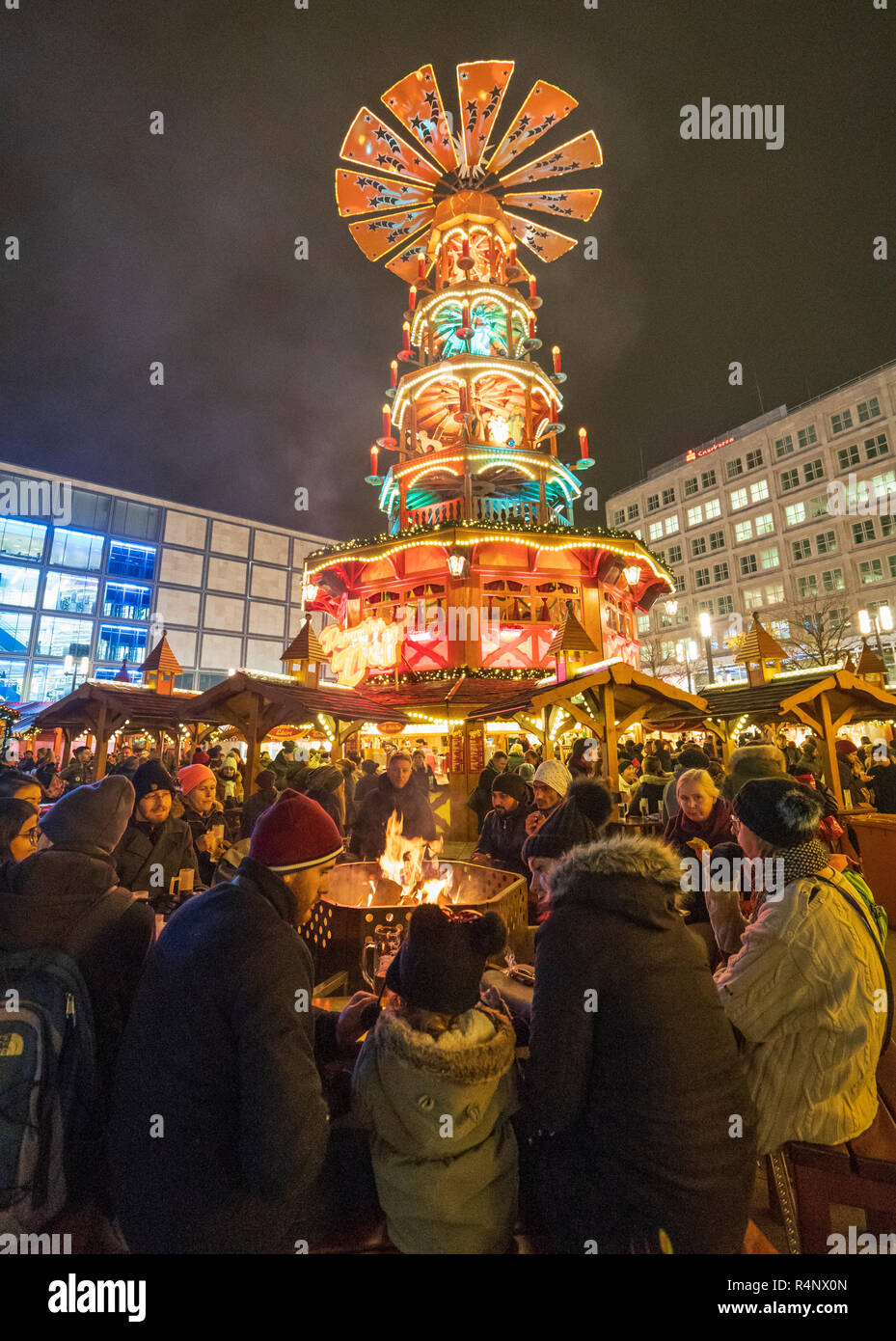 Open fire german christmas market hi-res stock photography and images ...