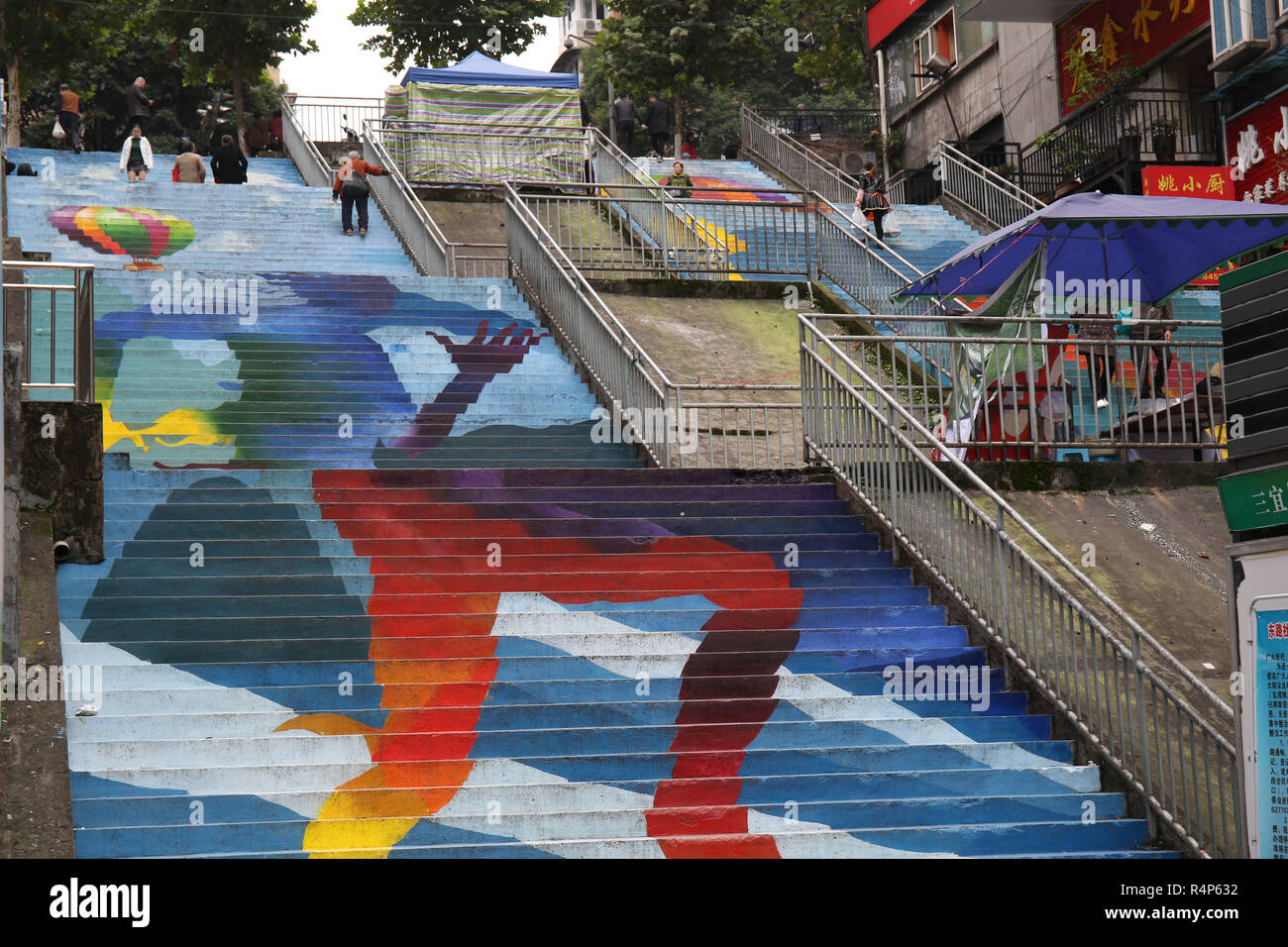 Chongqing, Chongqing, China. 28th Nov, 2018. Chongqing, CHINA-The ...