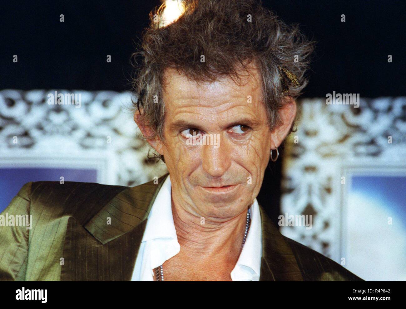 Keith richards the rolling stones hi-res stock photography and images ...