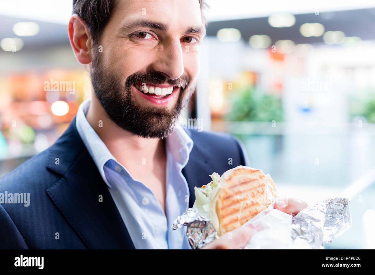 Man eating doner kebab hi-res stock photography and images - Alamy