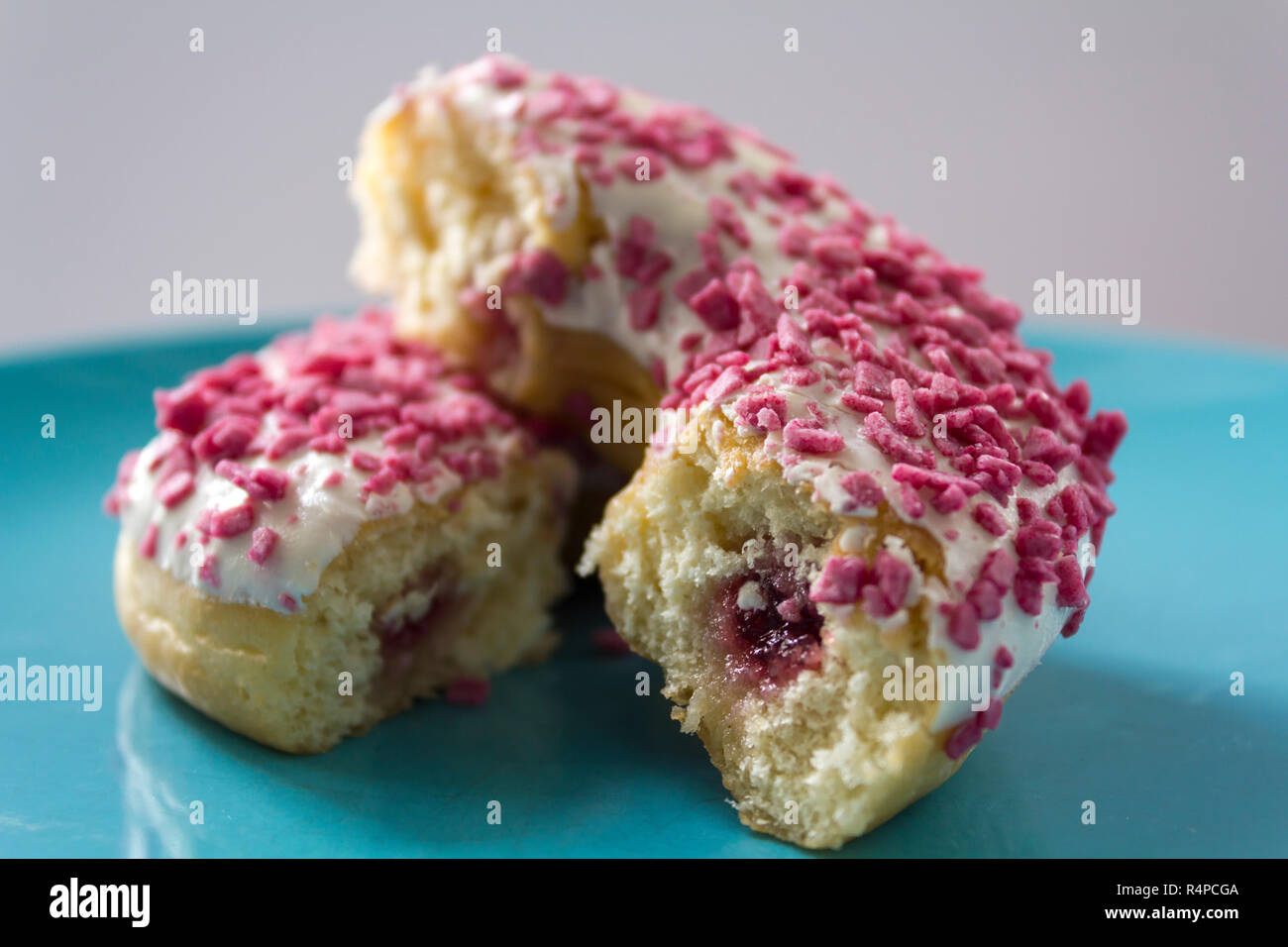 Donut Filling Stock Photos & Donut Filling Stock Images - Alamy