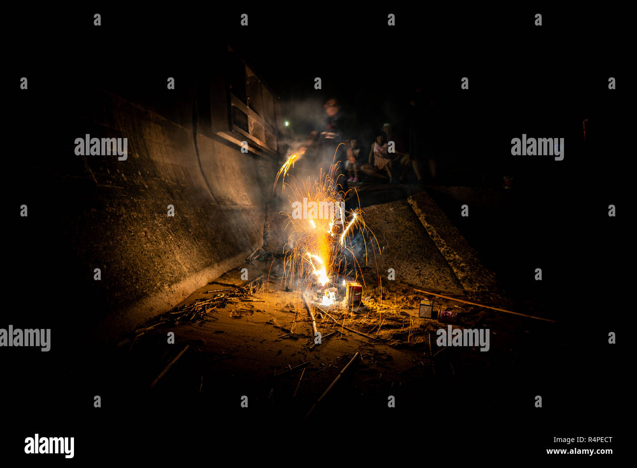Kids Playing Fireworks Stock Photo - Alamy