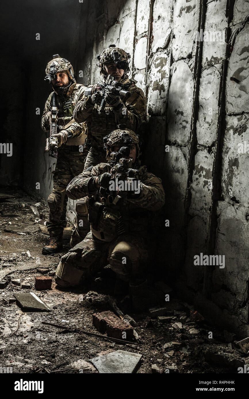 Army Ranger in field Uniforms Stock Photo - Alamy