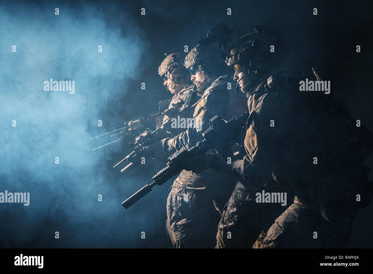 Special forces soldier flames hi-res stock photography and images - Alamy