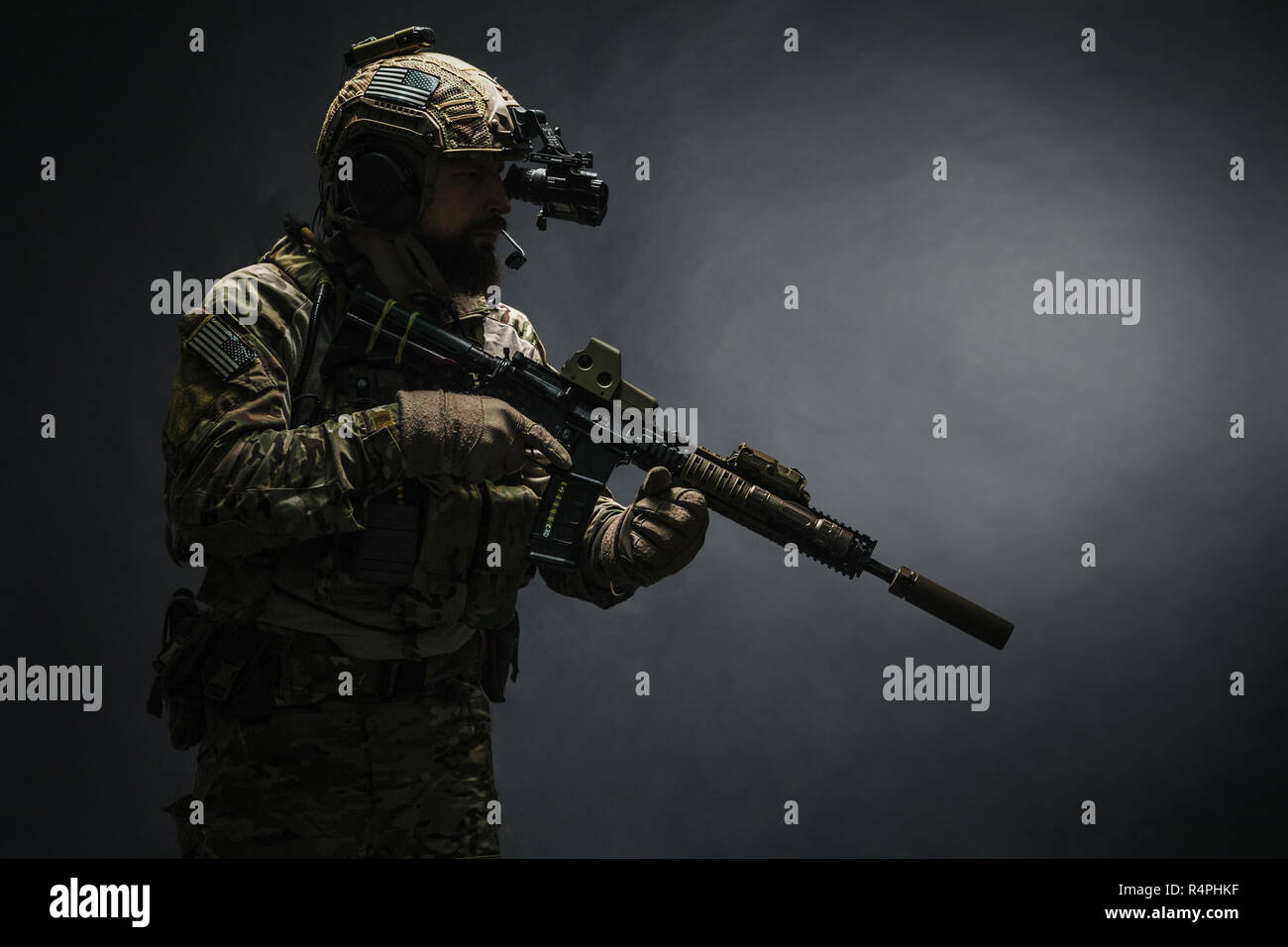 Army Ranger in field Uniforms Stock Photo - Alamy