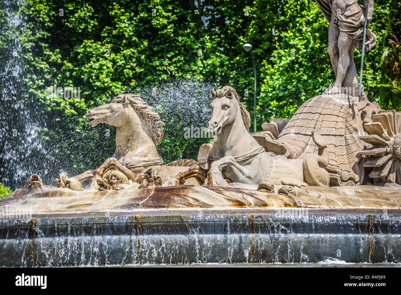 fountain of neptune (fuente de neptuno) one of the most famous landmark ...