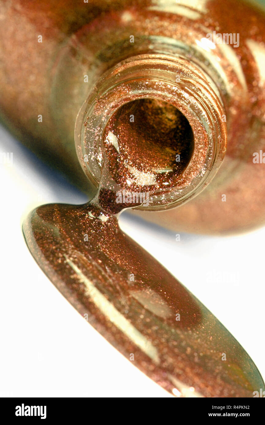 Bronze nail polish hi-res stock photography and images - Alamy