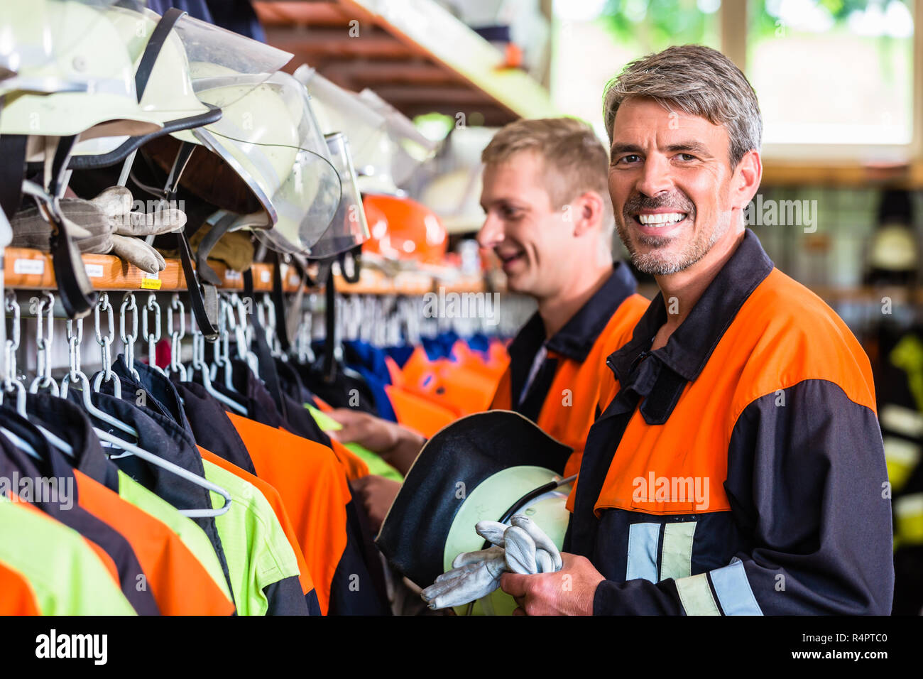 Federal fire fighters hi-res stock photography and images - Alamy