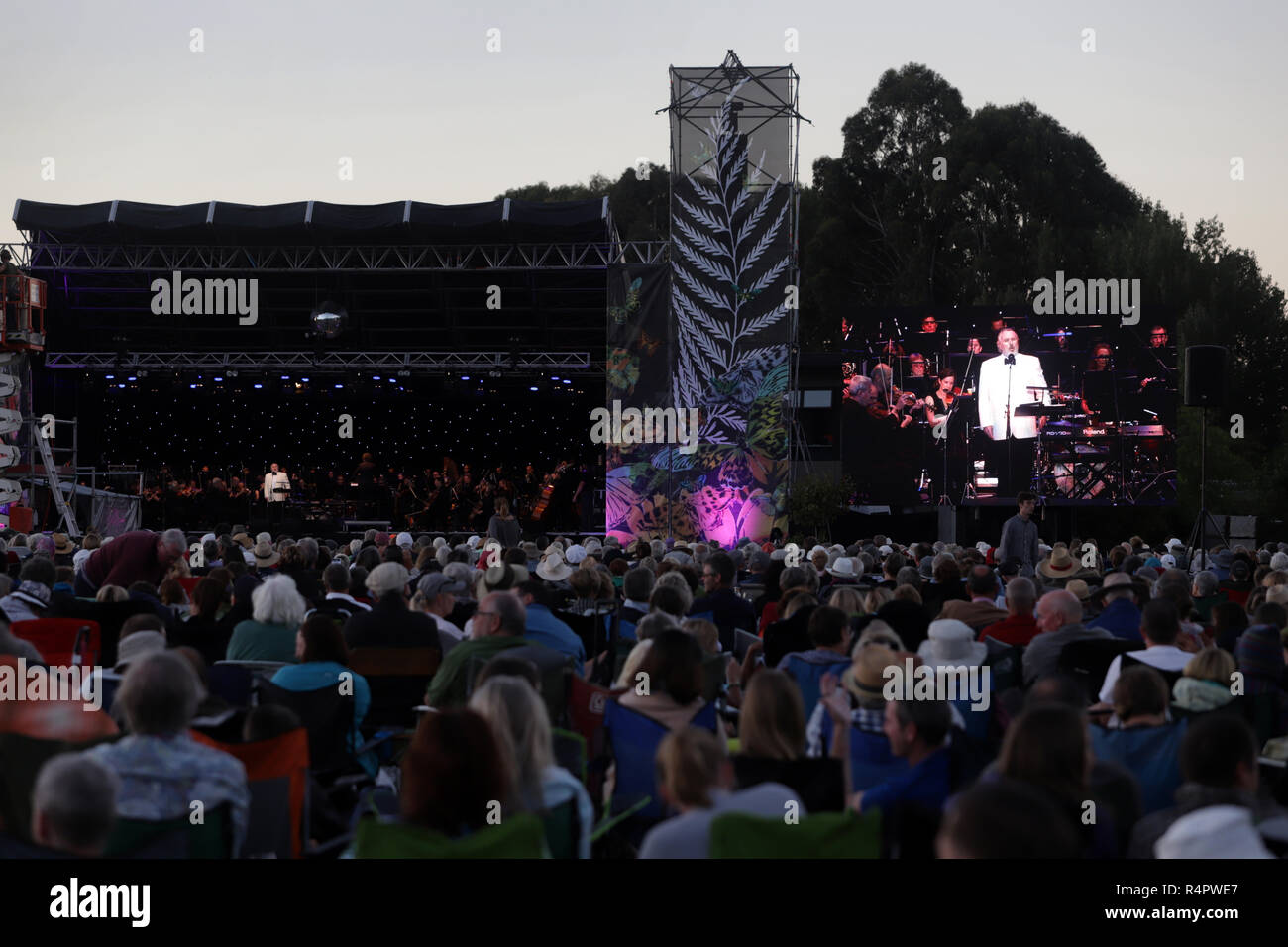 New zealand outdoor concert hi-res stock photography and images - Alamy