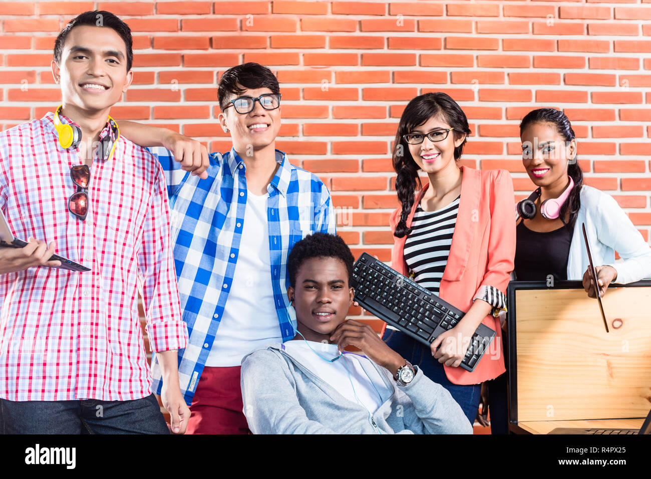 Start-up business international teamwork Stock Photo - Alamy