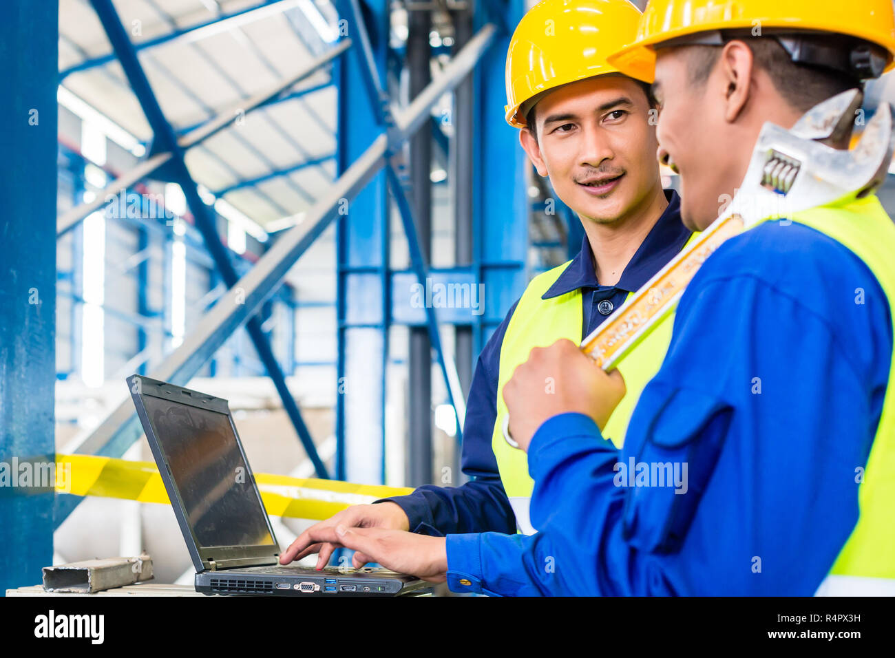 Computer production asia hi-res stock photography and images - Alamy