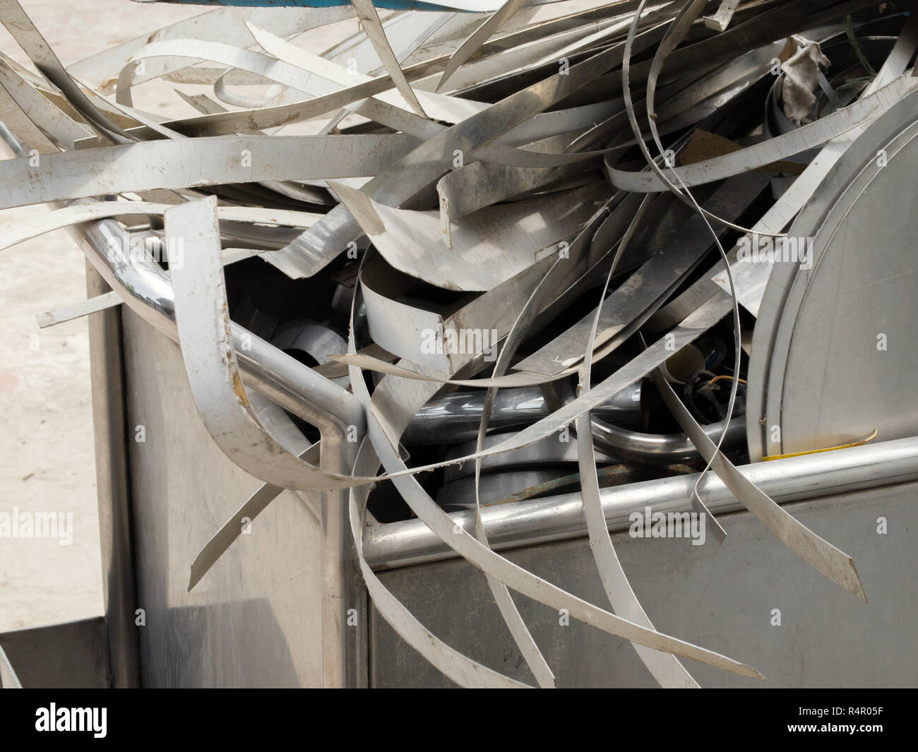 SCRAP HEAP OF SILICON STEELS AND RUSTIC METALS Stock Photo - Alamy