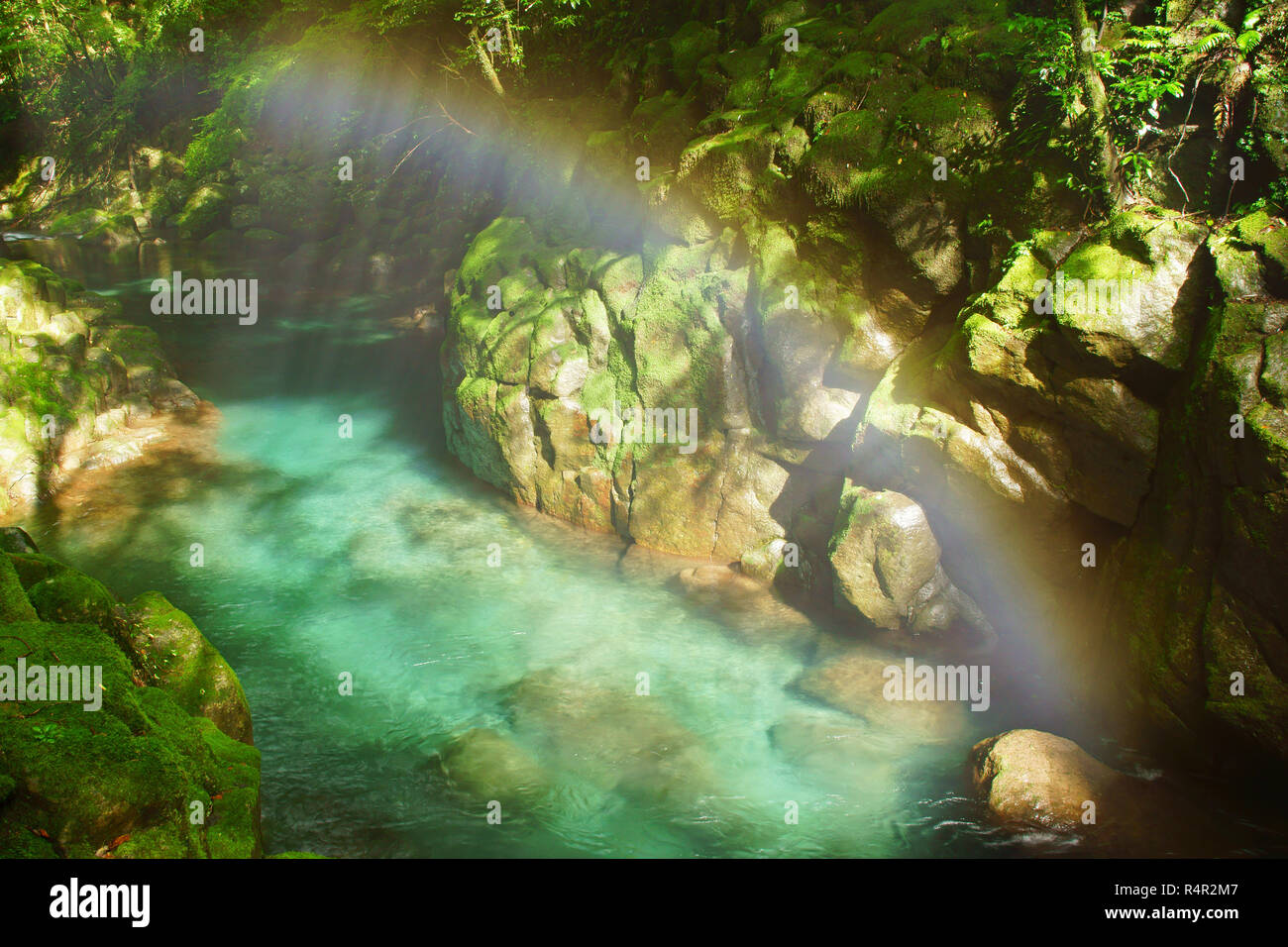 Emerald rainbow hi-res stock photography and images - Alamy