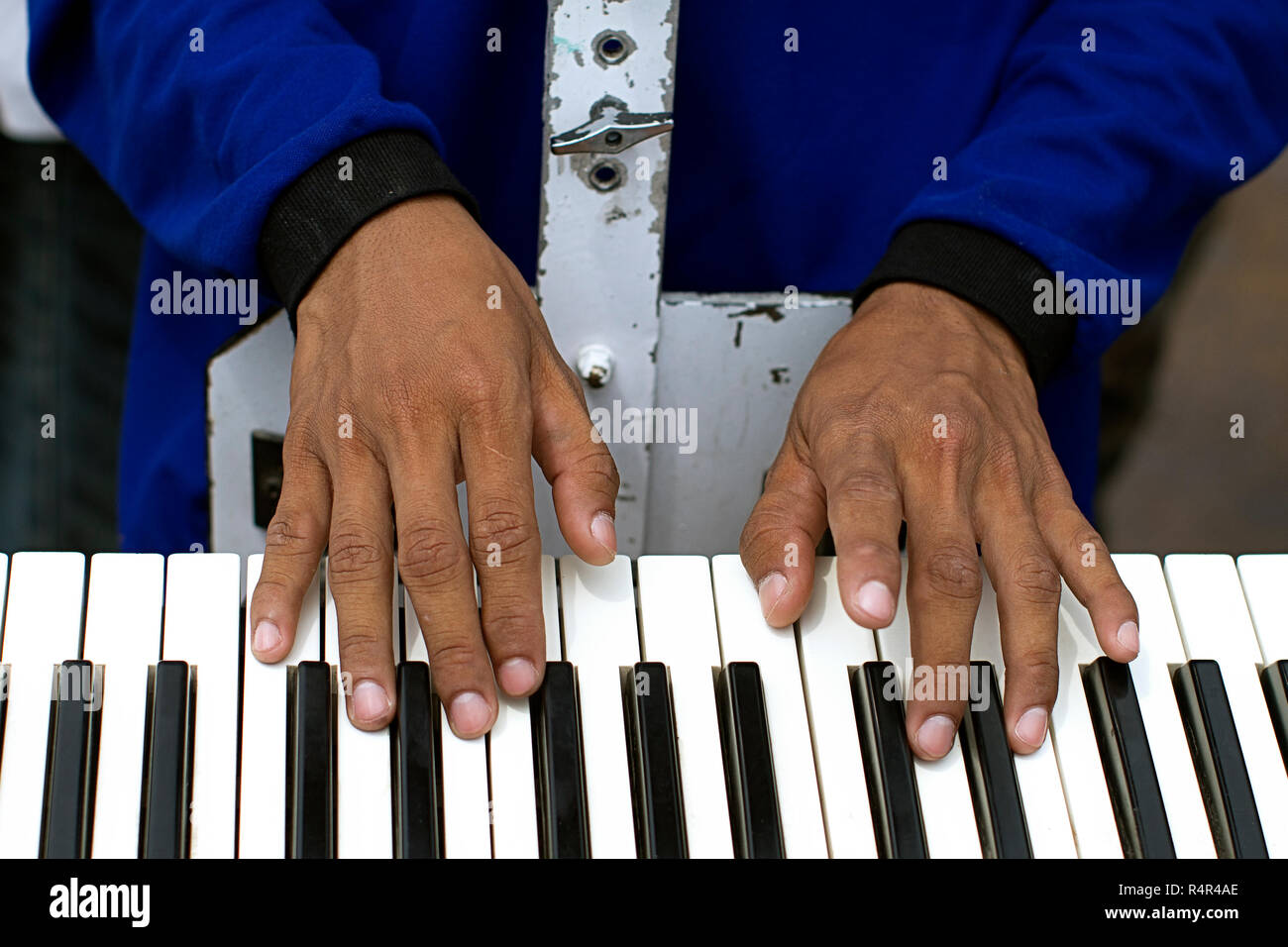 Man plays white piano male hi-res stock photography and images - Alamy