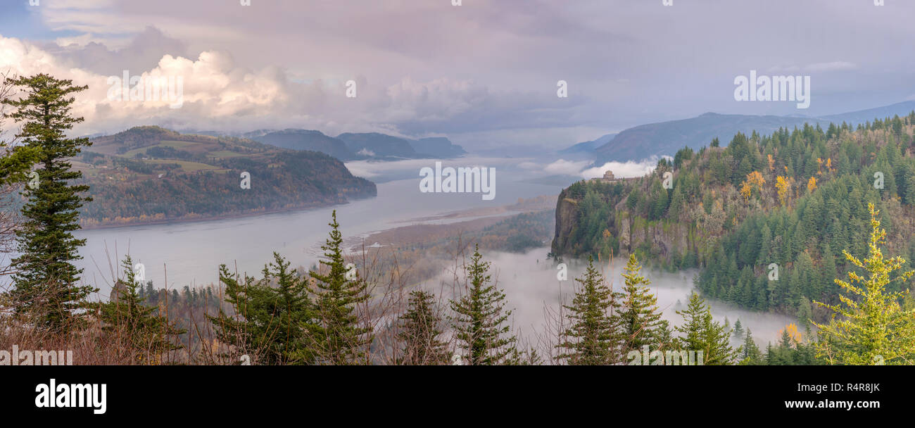 Columbia River Gorge panorama a wonderland landscape Oregon Stock Photo ...