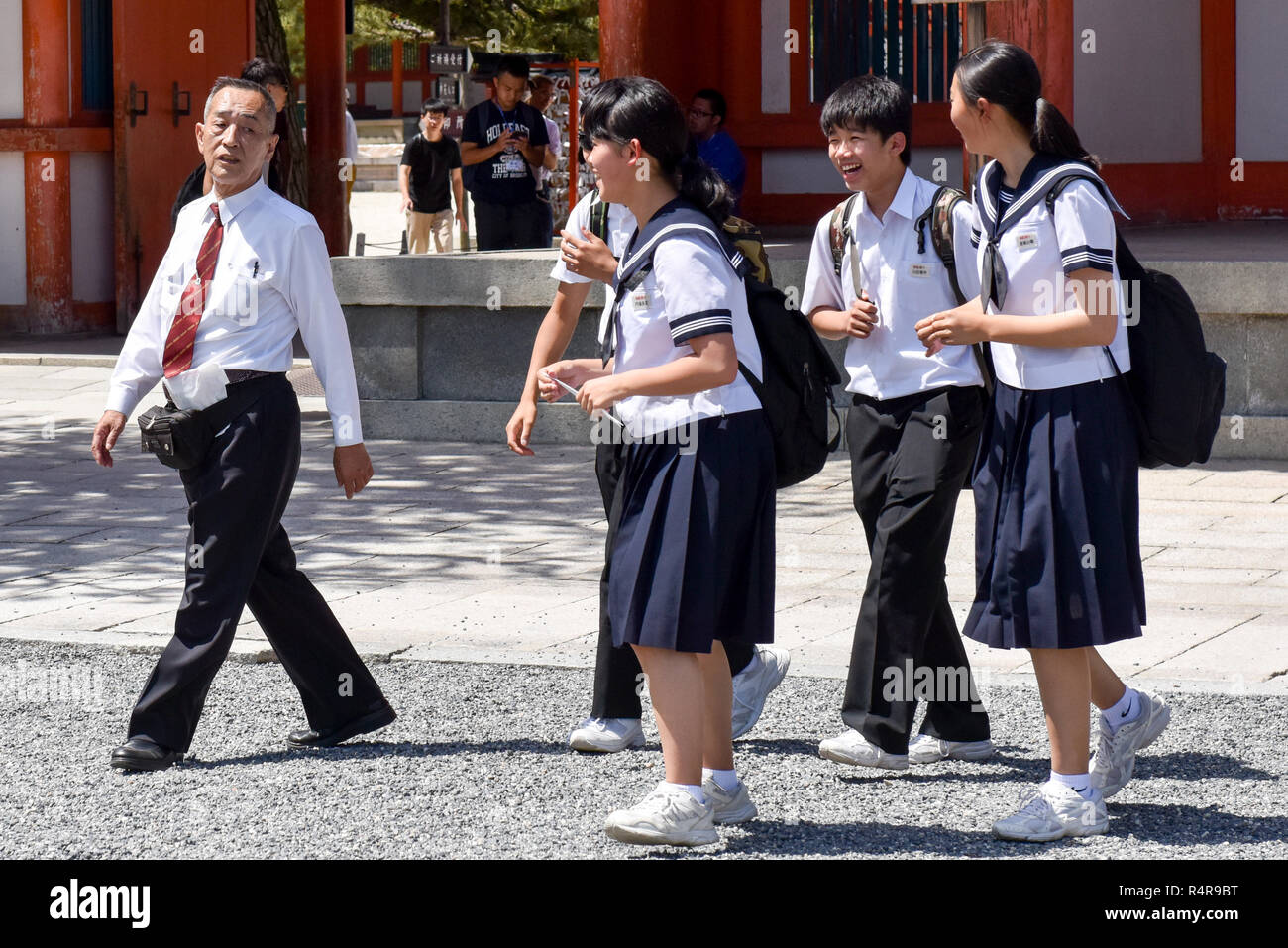 School japan students hi-res stock photography and images - Alamy