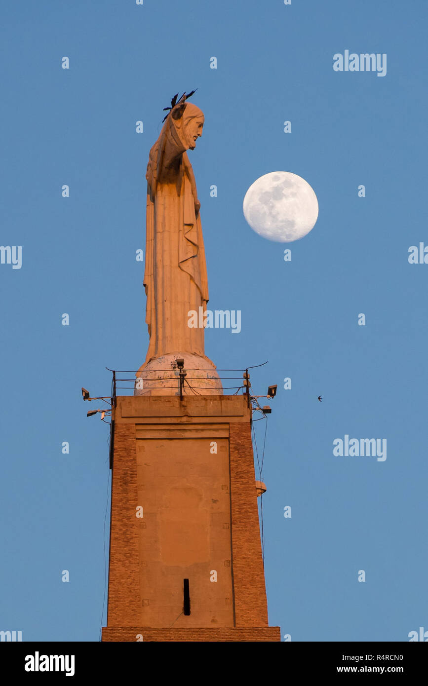 Christ looks hi-res stock photography and images - Alamy